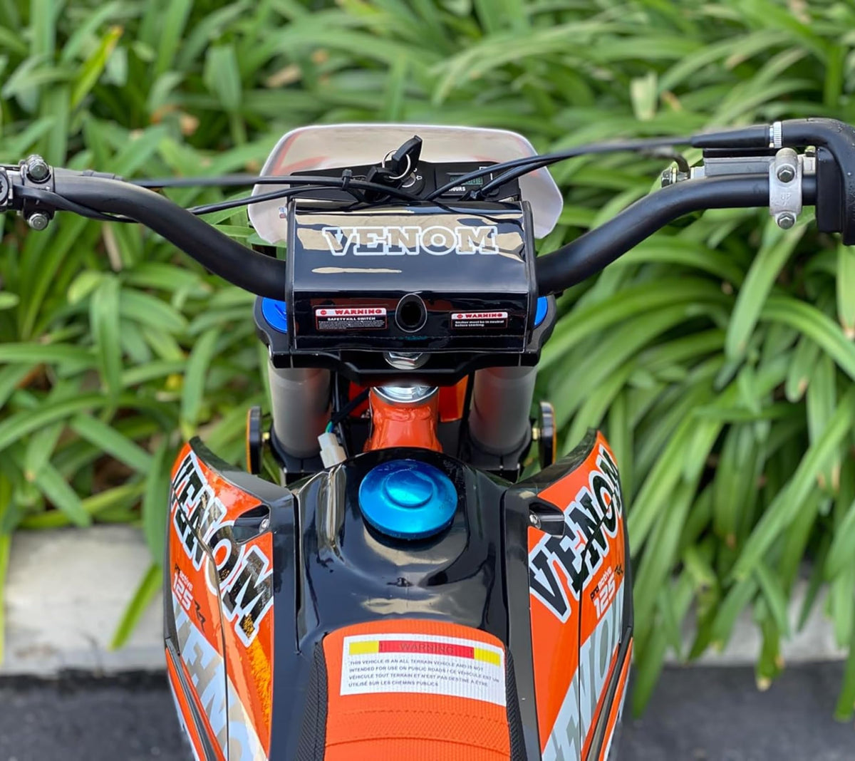 125CC Venom Thunder Off-Road Dirt Bike, 4-Speed Manual, Headlight Inst ...